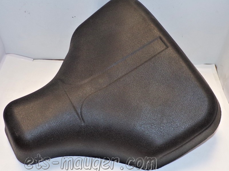 Ets Mauger - Dessus de selle Peugeot 103 MBK 51 noir
